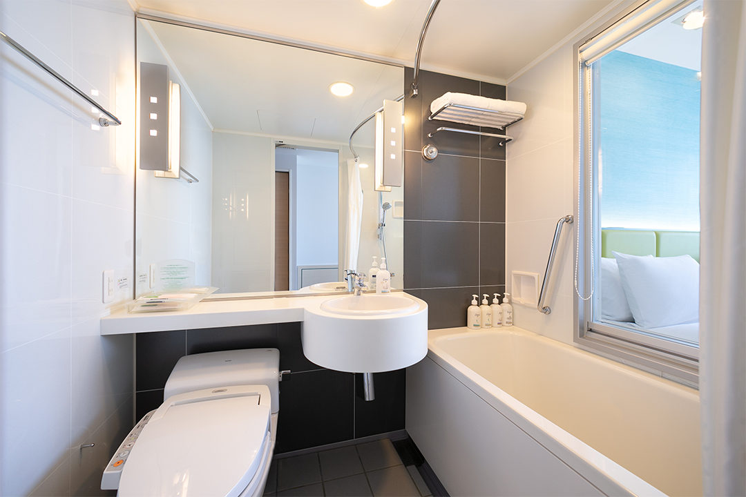 Room｜A memorable trip from Holiday Inn Osaka Namba