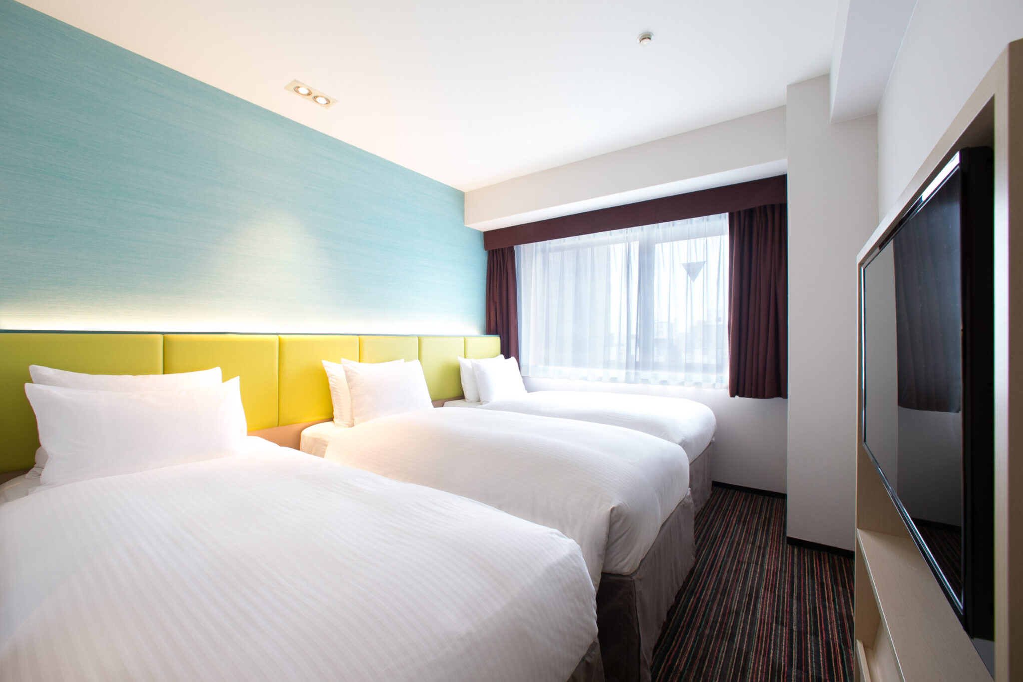 Room｜A memorable trip from Holiday Inn Osaka Namba