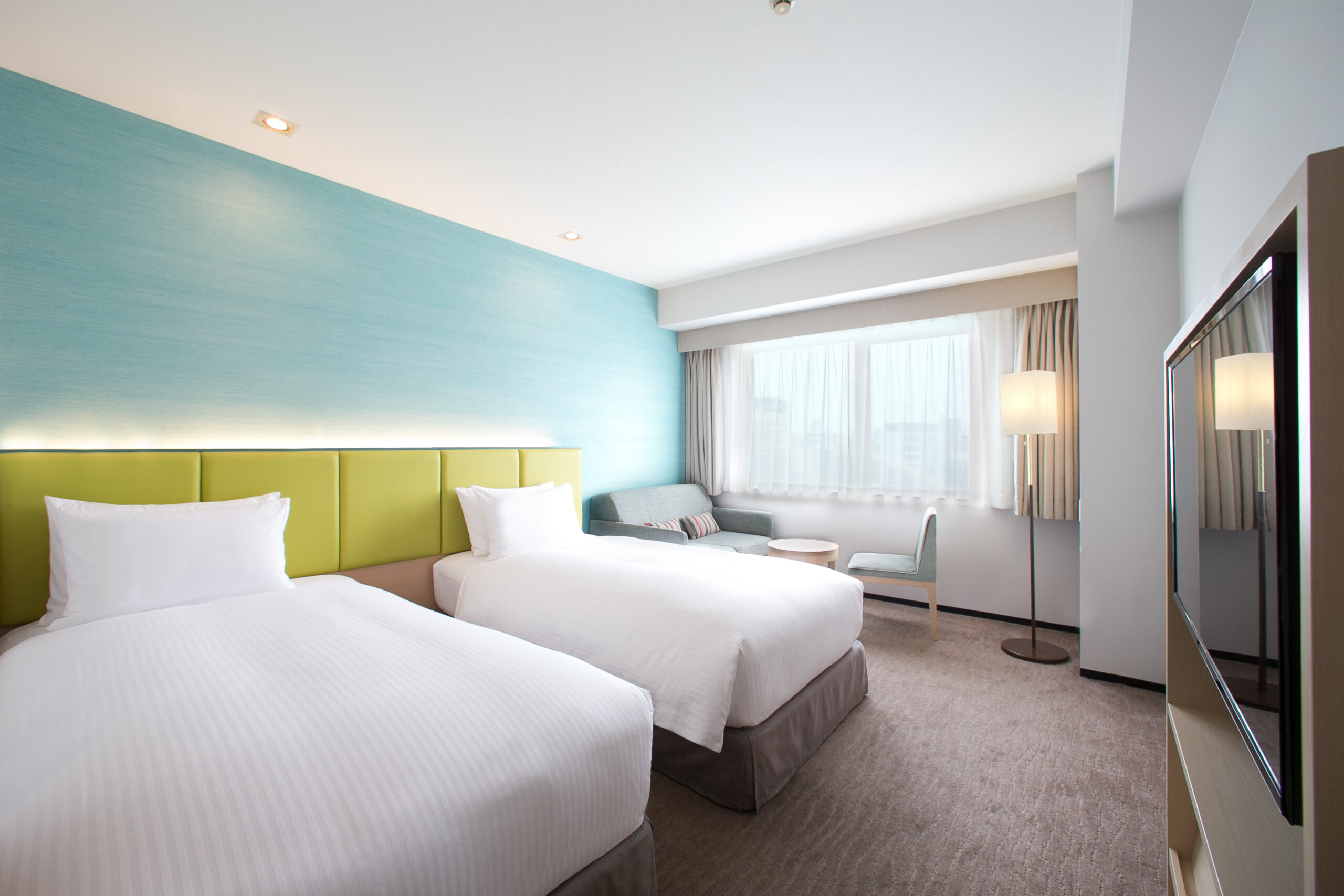 Room｜A memorable trip from Holiday Inn Osaka Namba